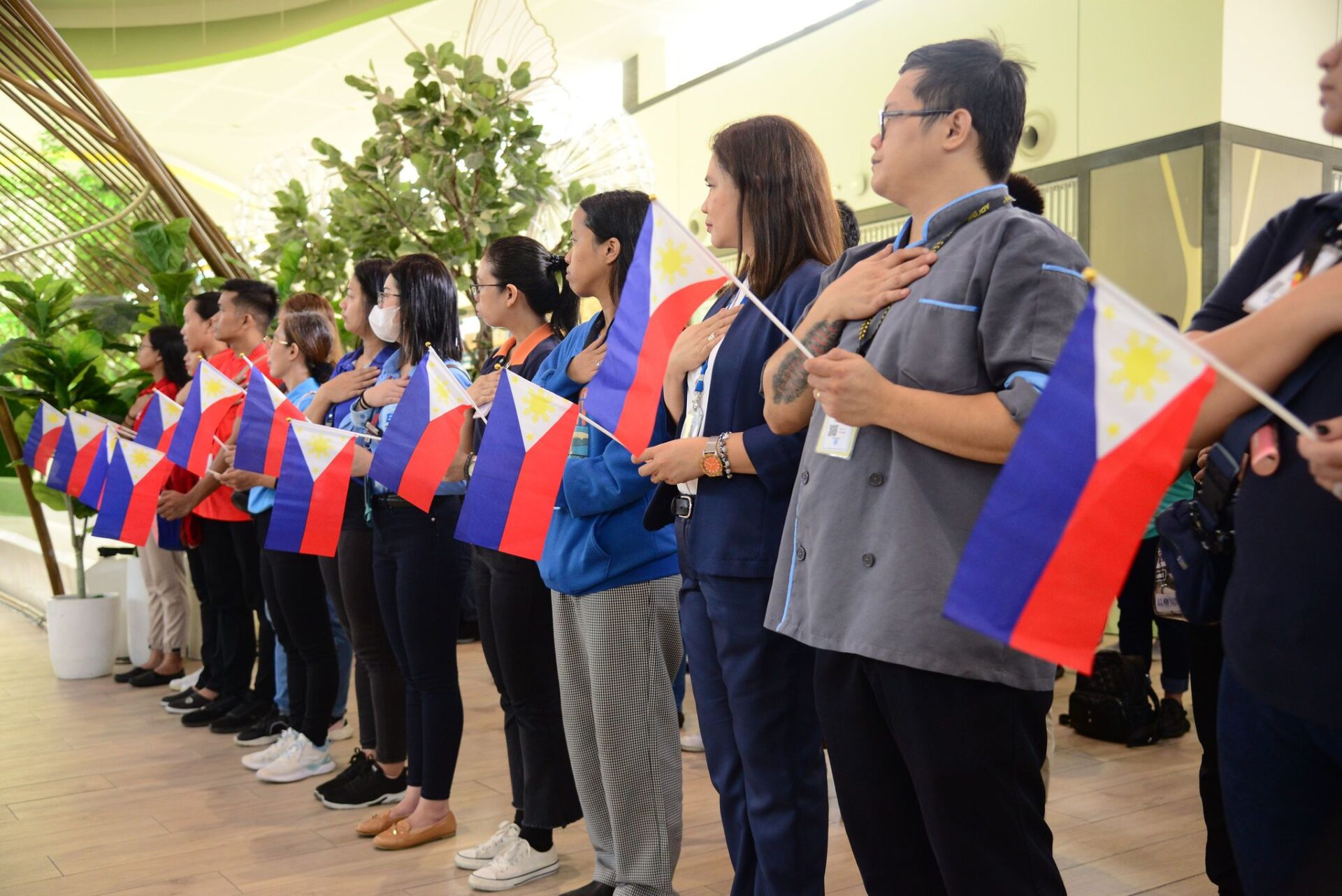 SM Supermalls pays tribute to Super Pinoys! | BrownRepublic.net